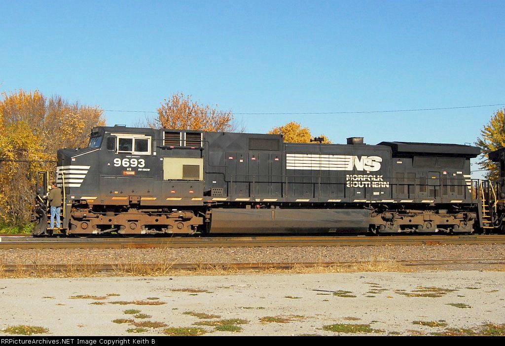NS 9693